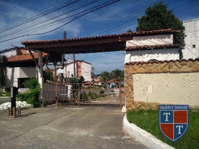 Apartamento com 2 Quartos e 1 banheiro à Venda, 63 m² por R$ 132.804