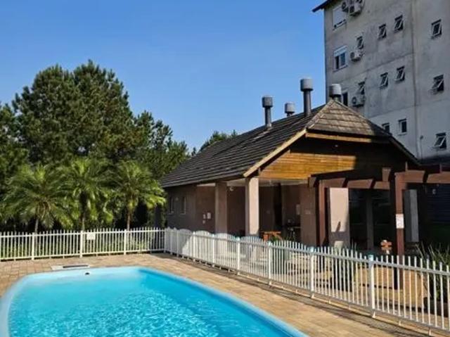 Apartamento com 2 Quartos e 1 banheiro à Venda, 63 m² por R$ 195.000