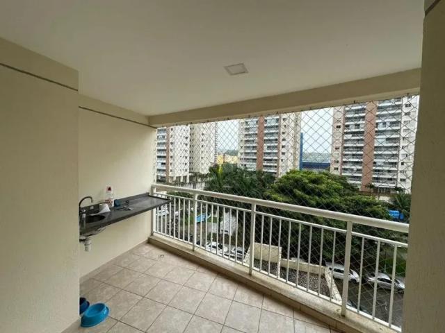 Apartamento com 2 Quartos e 1 banheiro à Venda, 74 m² por R$ 610.000