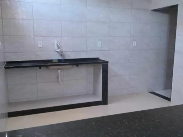 Apartamento com 2 Quartos e 1 banheiro à Venda, 70 m² por R$ 180.000