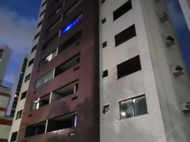 Apartamento com 2 Quartos e 1 banheiro à Venda, 87 m² por R$ 360.000