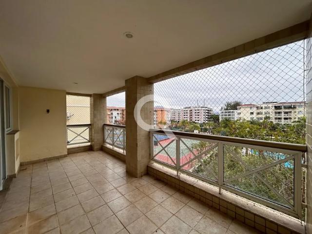 Apartamento com 2 Quartos e 1 banheiro à Venda, 97 m² por R$ 930.000