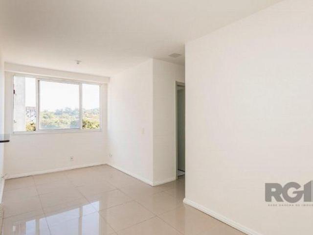 Apartamento com 2 quartos e 1 banheiro no total