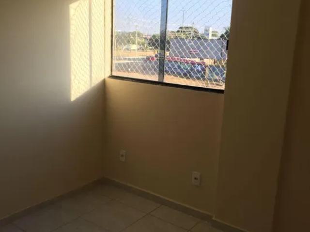 Apartamento com 2 Quartos e 1 banheiro para Alugar, 62 m² por R$ 835/Mês