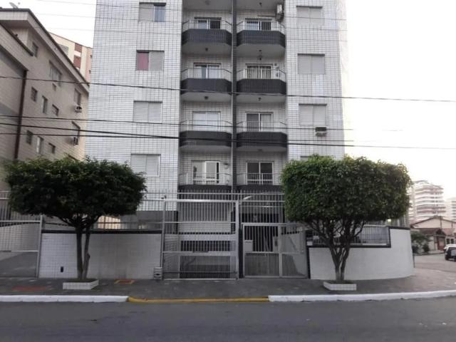 Apartamento com 2 Quartos e 1 banheiro para Alugar, 78 m² por R$ 2.400/Mês