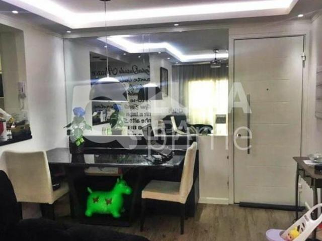 APARTAMENTO COM 2 QUARTOS E 2 VAGAS DE GARAGEM À VENDA NA PARADA INGLESA