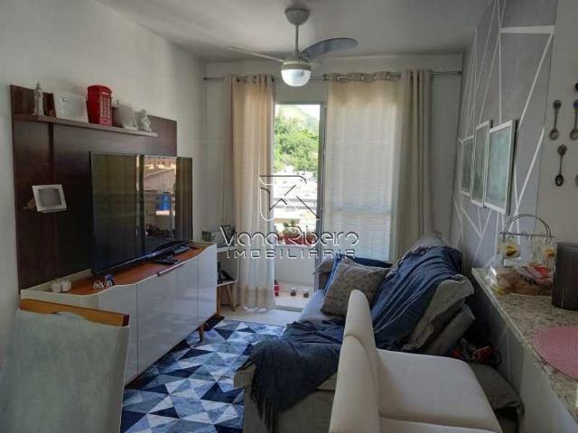 Apartamento com 2 Quartos e 2 banheiros à Venda, 48 m² por R$ 360.000