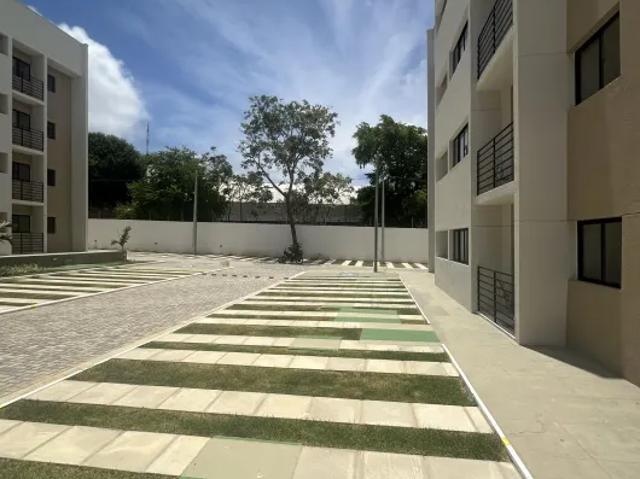 Apartamento com 2 Quartos e 2 banheiros à Venda, 49 m² por R$ 210.000