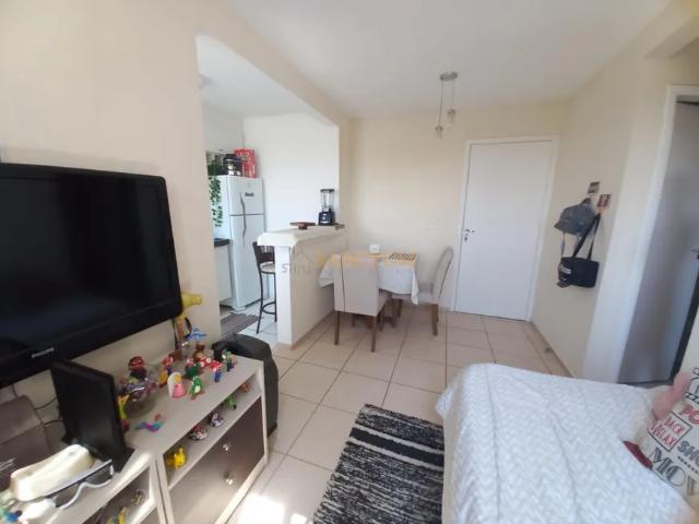 Apartamento com 2 Quartos e 2 banheiros à Venda, 53 m² por R$ 305.000