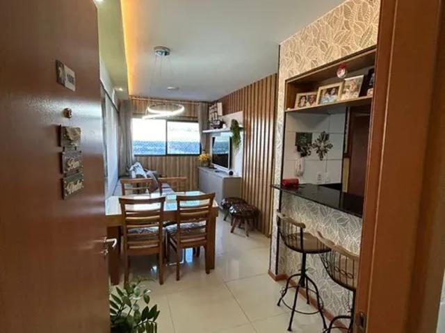 Apartamento com 2 Quartos e 2 banheiros à Venda, 53 m² por R$ 320.000