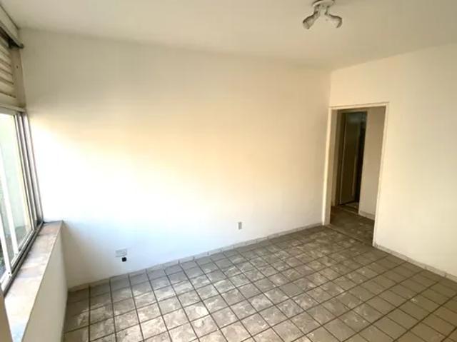 Apartamento com 2 Quartos e 2 banheiros à Venda, 50 m² por R$ 210.000