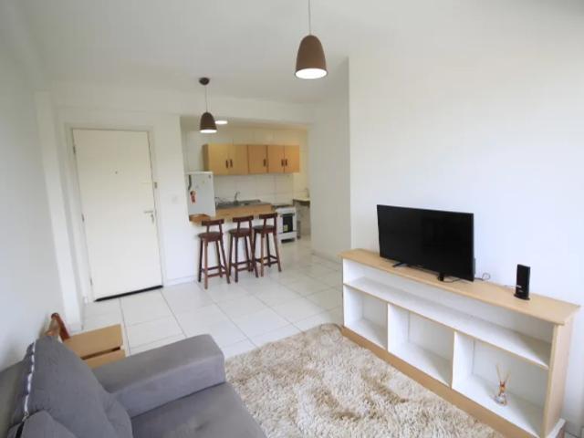 Apartamento com 2 Quartos e 2 banheiros à Venda, 50 m² por R$ 320.000