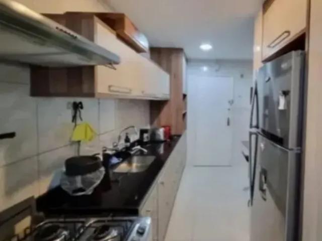 Apartamento com 2 Quartos e 2 banheiros à Venda, 57 m² por R$ 350.000