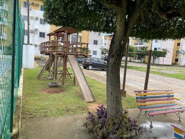 Apartamento com 2 Quartos e 2 banheiros à Venda, 54 m² por R$ 115.000
