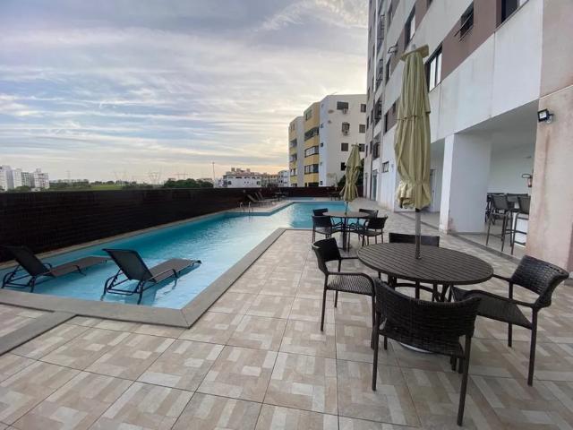 Apartamento com 2 Quartos e 2 banheiros à Venda, 54 m² por R$ 280.000