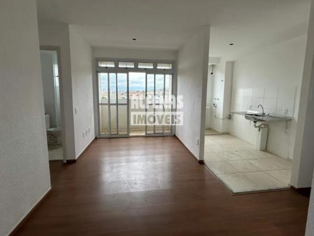 Apartamento com 2 Quartos e 2 banheiros à Venda, 54 m² por R$ 349.000