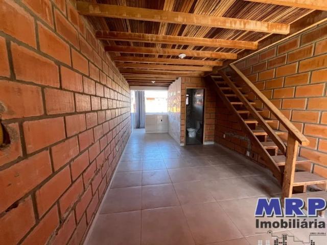 Apartamento com 2 Quartos e 2 banheiros à Venda, 55 m² por R$ 280.000