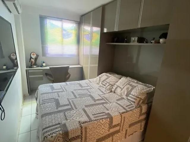 Apartamento com 2 Quartos e 2 banheiros à Venda, 55 m² por R$ 230.000
