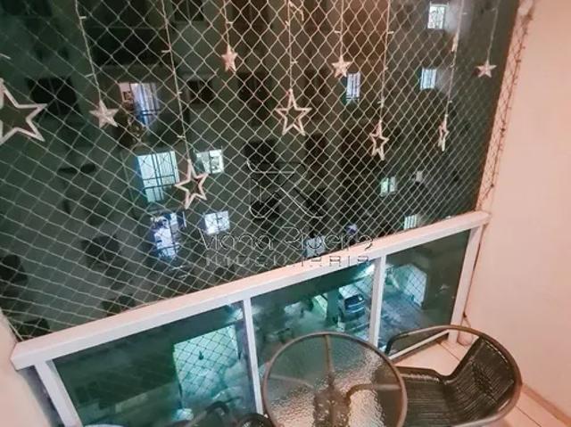 Apartamento com 2 Quartos e 2 banheiros à Venda, 55 m² por R$ 360.000