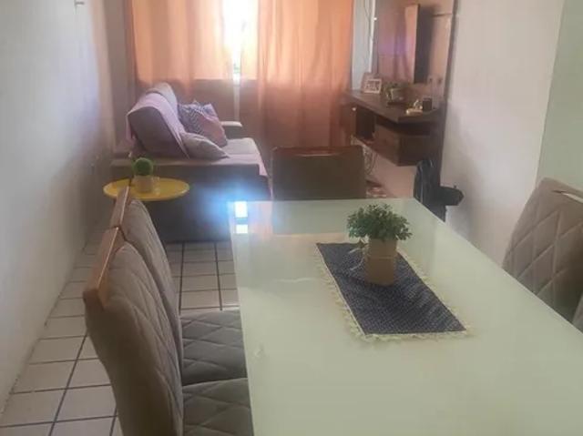 Apartamento com 2 Quartos e 2 banheiros à Venda, 55 m² por R$ 65.000
