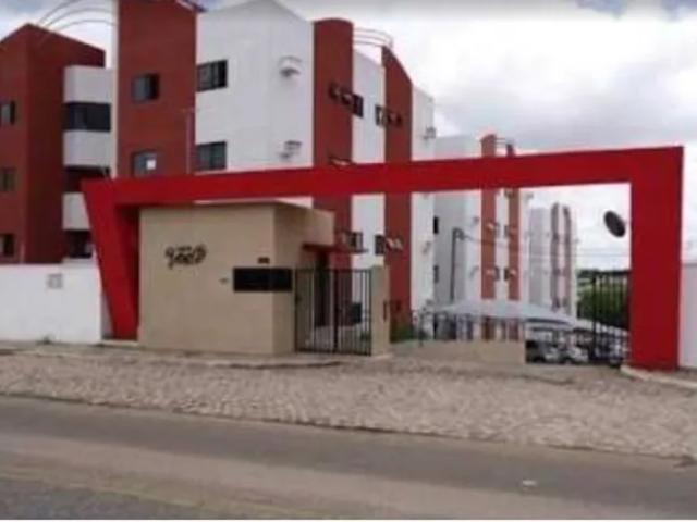 Apartamento com 2 Quartos e 2 banheiros à Venda, 58 m² por R$ 105.000
