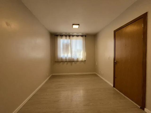 Apartamento com 2 Quartos e 2 banheiros à Venda, 63 m² por R$ 200.000