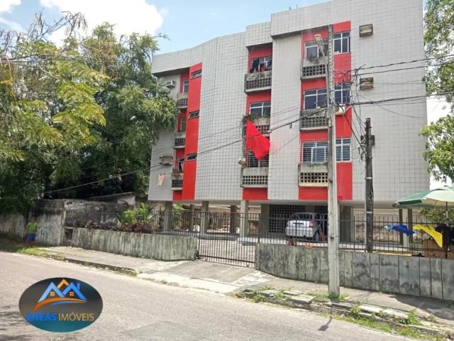 Apartamento com 2 Quartos e 2 banheiros à Venda, 60 m² por R$ 195.000