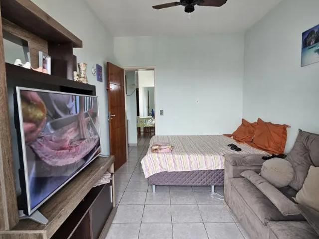 Apartamento com 2 Quartos e 2 banheiros à Venda, 60 m² por R$ 275.000