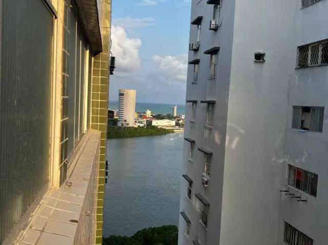 Apartamento com 2 Quartos e 2 banheiros à Venda, 60 m² por R$ 280.000