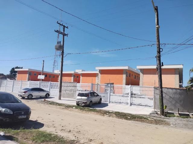 Apartamento com 2 Quartos e 2 banheiros à Venda, 60 m² por R$ 350.000