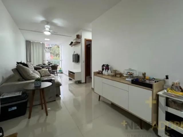 Apartamento com 2 Quartos e 2 banheiros à Venda, 61 m² por R$ 350.000
