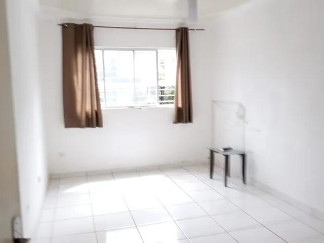 Apartamento com 2 Quartos e 2 banheiros à Venda, 62 m² por R$ 110.000
