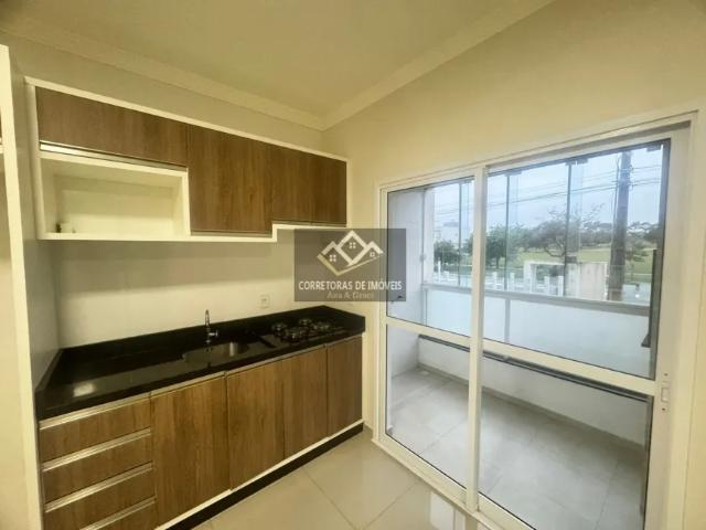 Apartamento com 2 Quartos e 2 banheiros à Venda, 64 m² por R$ 350.000