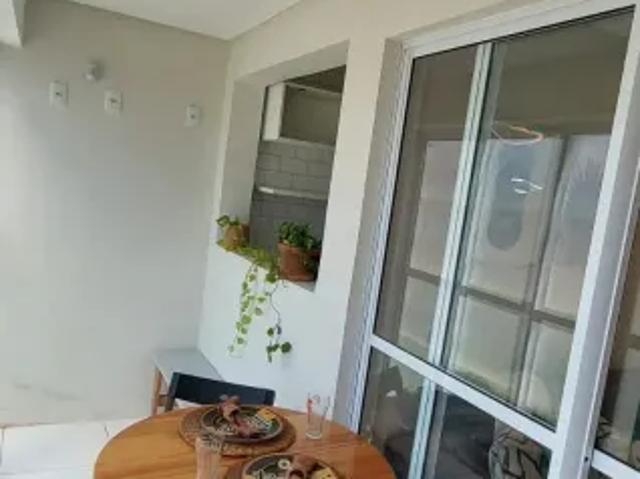 Apartamento com 2 Quartos e 2 banheiros à Venda, 65 m² por R$ 200.000