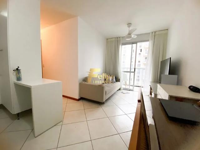 Apartamento com 2 Quartos e 2 banheiros à Venda, 68 m² por R$ 490.000