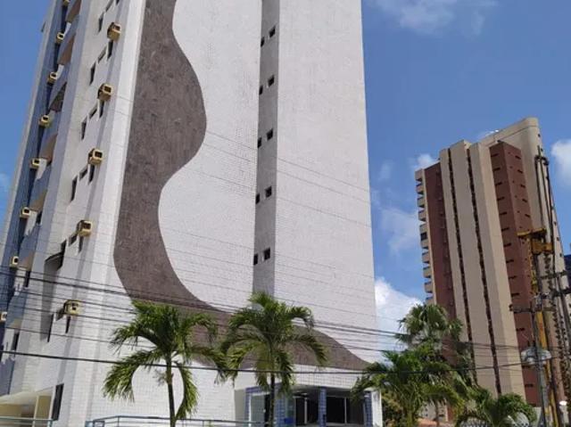 Apartamento com 2 Quartos e 2 banheiros à Venda, 69 m² por R$ 290.000