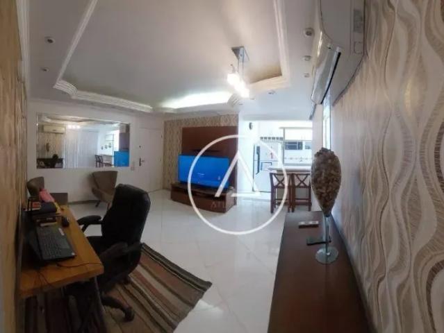 Apartamento com 2 Quartos e 2 banheiros à Venda, 73 m² por R$ 289.000