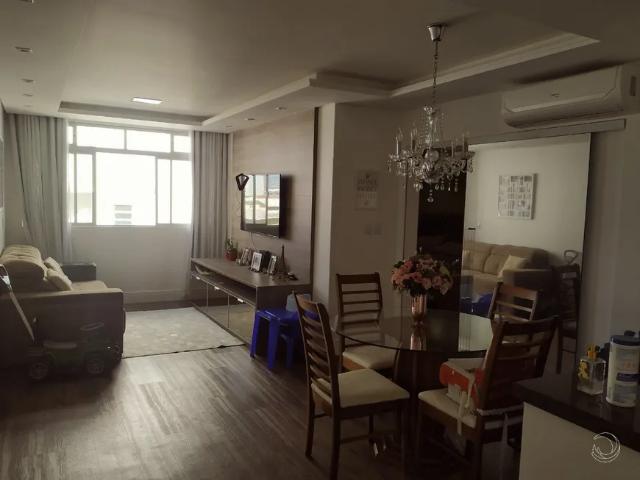 Apartamento com 2 Quartos e 2 banheiros à Venda, 73 m² por R$ 490.000