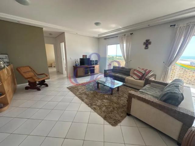 Apartamento com 2 Quartos e 2 banheiros à Venda, 70 m² por R$ 350.000