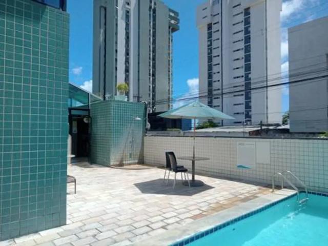 Apartamento com 2 Quartos e 2 banheiros à Venda, 70 m² por R$ 305.000