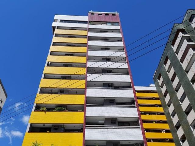 Apartamento com 2 Quartos e 2 banheiros à Venda, 70 m² por R$ 450.000