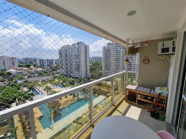 Apartamento com 2 Quartos e 2 banheiros à Venda, 70 m² por R$ 530.000