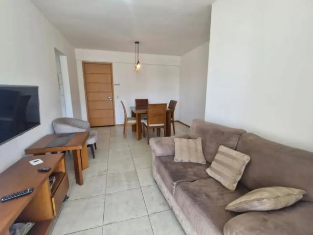 Apartamento com 2 Quartos e 2 banheiros à Venda, 70 m² por R$ 530.000