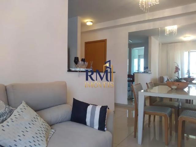 Apartamento com 2 Quartos e 2 banheiros à Venda, 70 m² por R$ 870.000