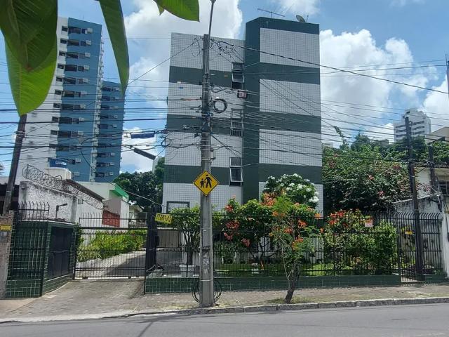 Apartamento com 2 Quartos e 2 banheiros à Venda, 71 m² por R$ 275.000