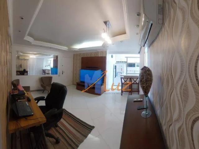 Apartamento com 2 Quartos e 2 banheiros à Venda, 72 m² por R$ 289.000