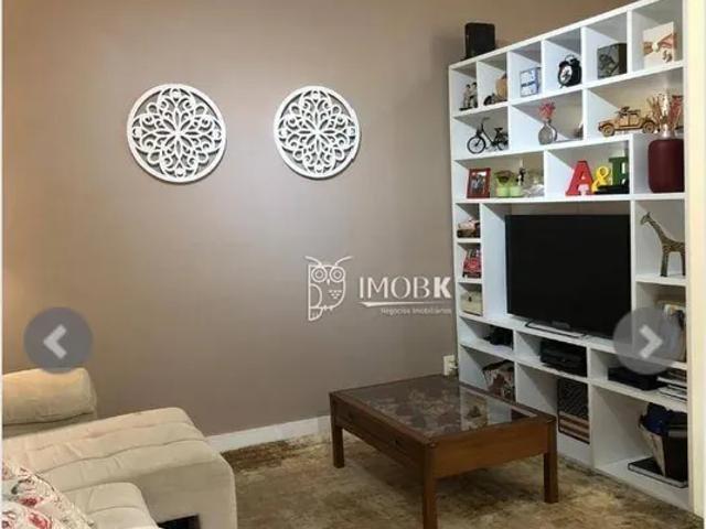 Apartamento com 2 Quartos e 2 banheiros à Venda, 72 m² por R$ 490.000