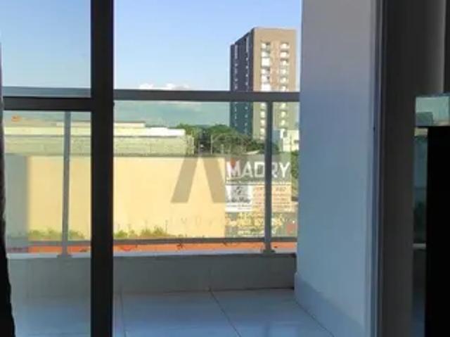 Apartamento com 2 Quartos e 2 banheiros à Venda, 74 m² por R$ 380.000
