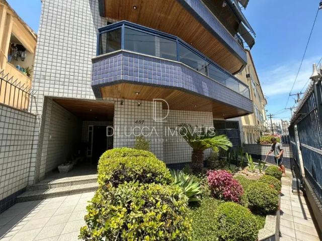 Apartamento com 2 Quartos e 2 banheiros à Venda, 75 m² por R$ 340.000