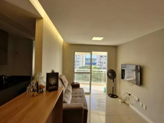 Apartamento com 2 Quartos e 2 banheiros à Venda, 75 m² por R$ 610.000